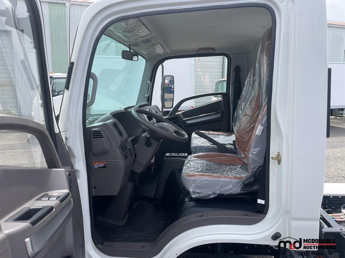 2023 VMC 1200 Electric Class 3 S/A Cab & Chassis (Unused)